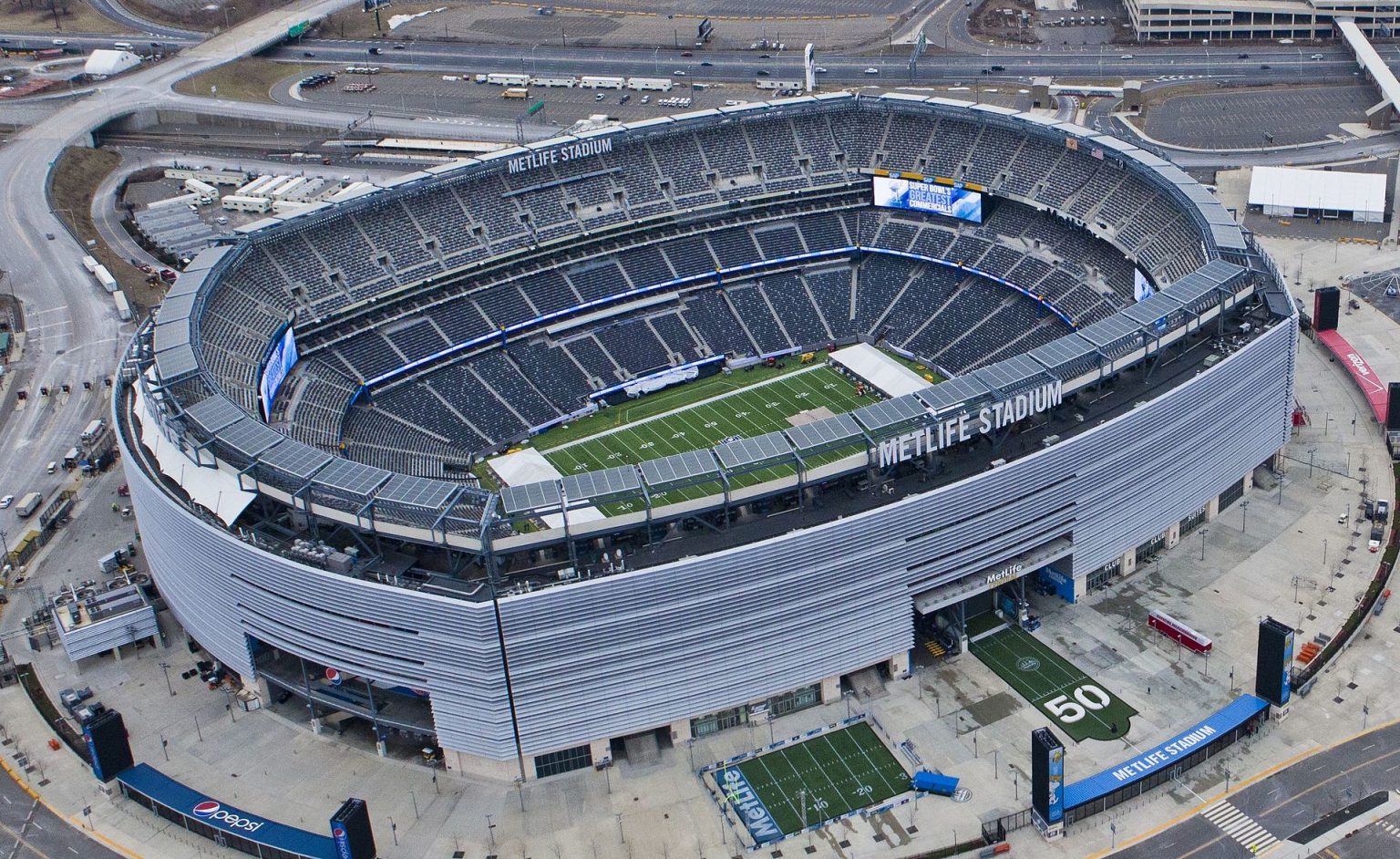 NFL Field Safety Standards Explained: Grass vs Turf, Player Safety, and ...