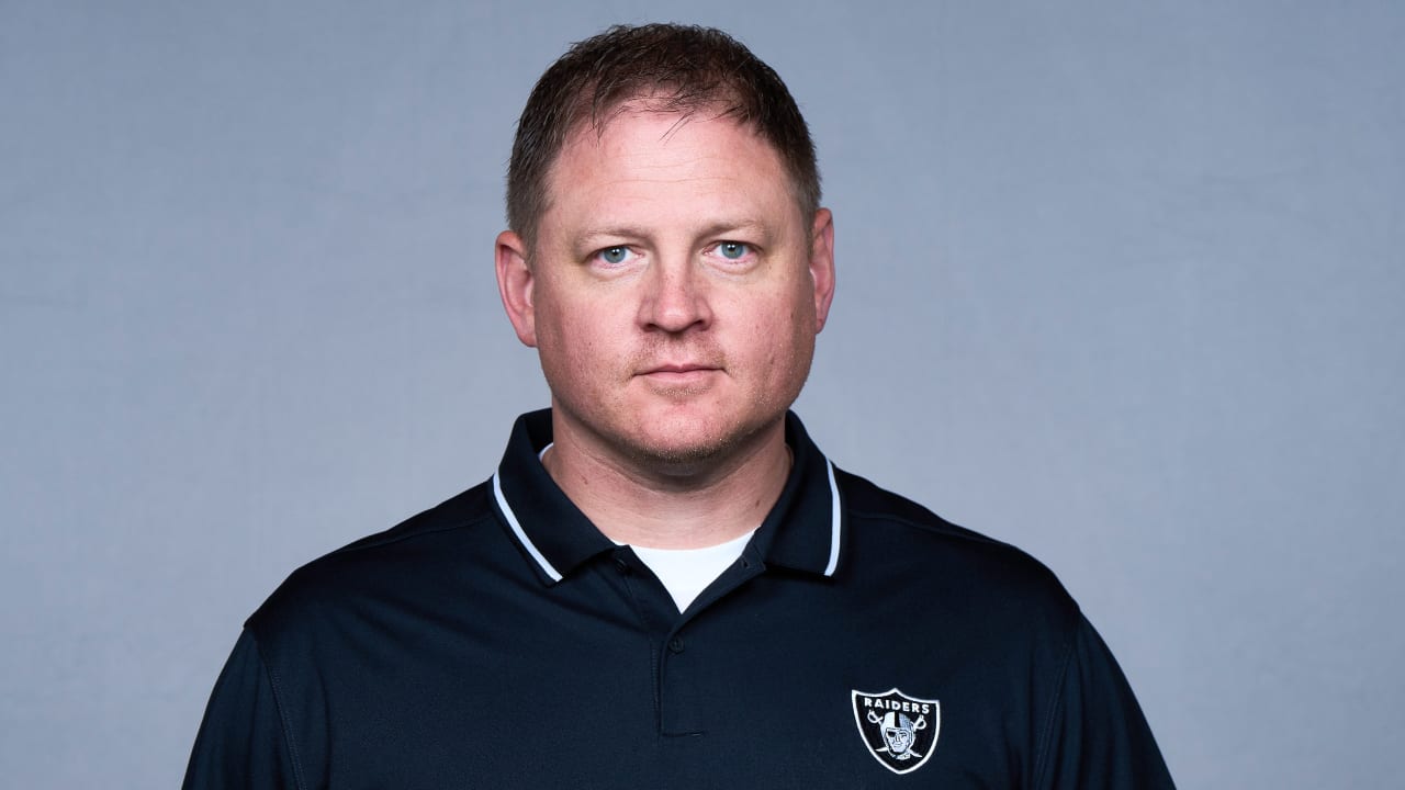 Raiders fire OC Getsy