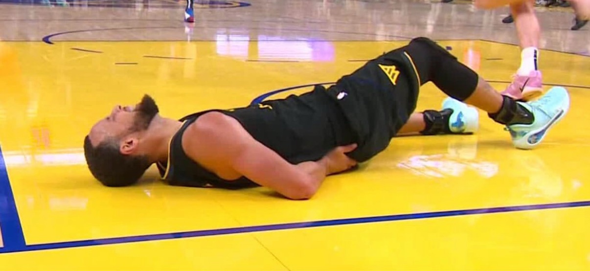 Steph Curry undergoes MRI after suffering pelvic contusion | The Sports Cast