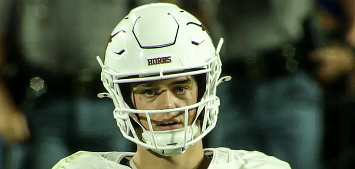 Texas' Arch Manning suffers apparent upper-body injury in win vs ...